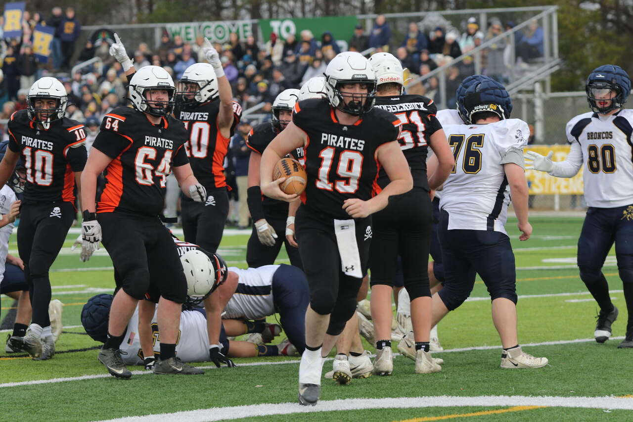Ford Field Bound: Harbor Beach advances to state final, first since 2012