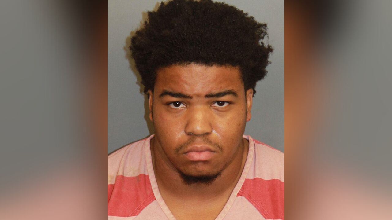 Former UAB football player to plead guilty to stabbing 2 teammates