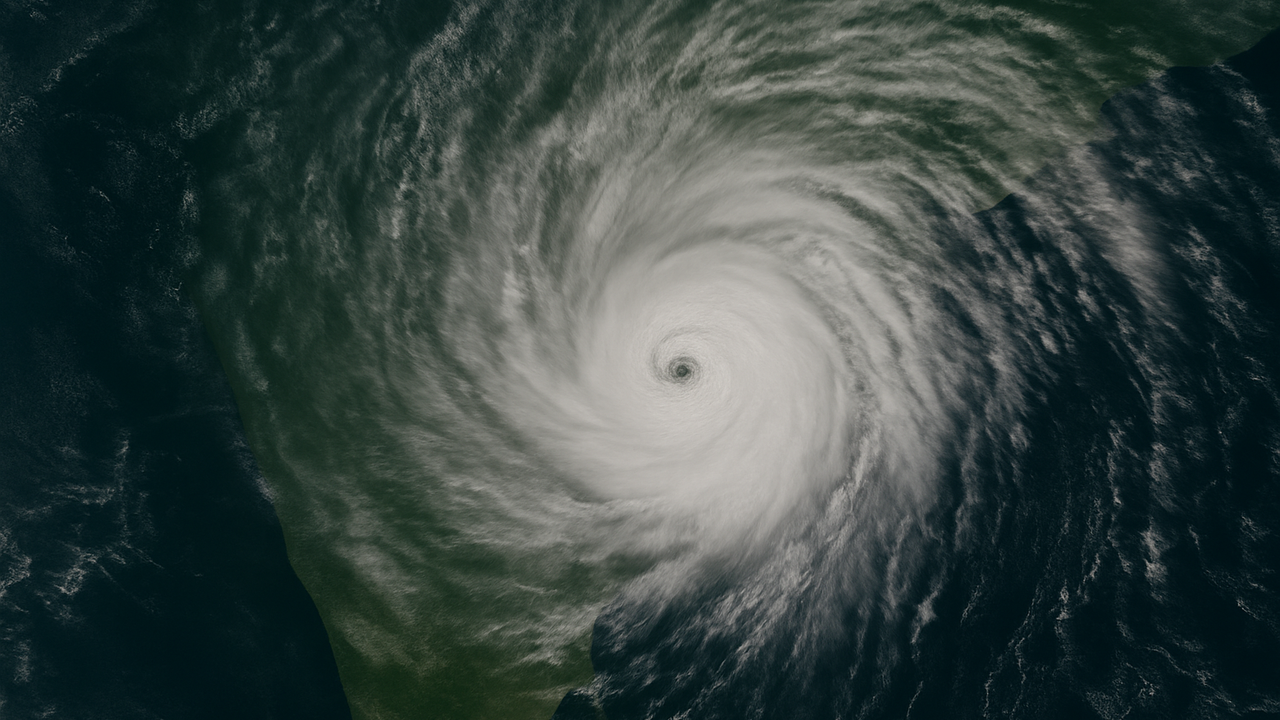 Cyclone 'Senyar': Landfall Timing, Location, Path & Name Meaning - Top ...