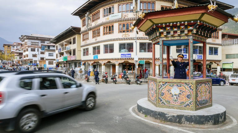 A Country Without Traffic Lights? There's Only 1 Left
