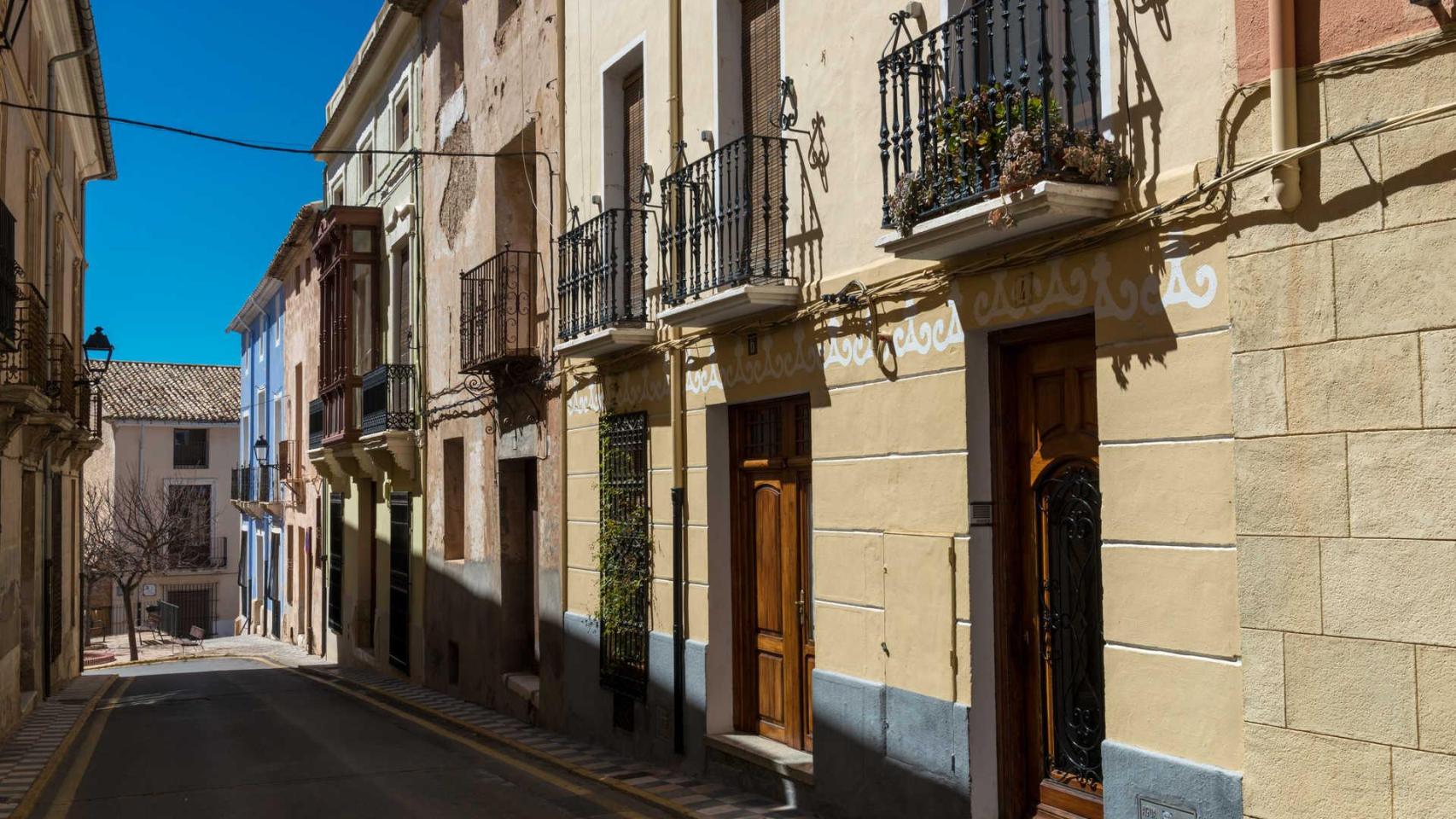 Ni Xixona ni Alcoy, el pueblo de Alicante que es la cuna de la miel ...