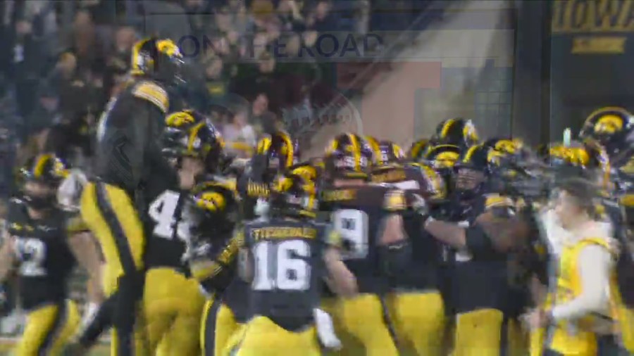 Hawkeyes score 13 in the 4th quarter to win 20-17 over Michigan State
