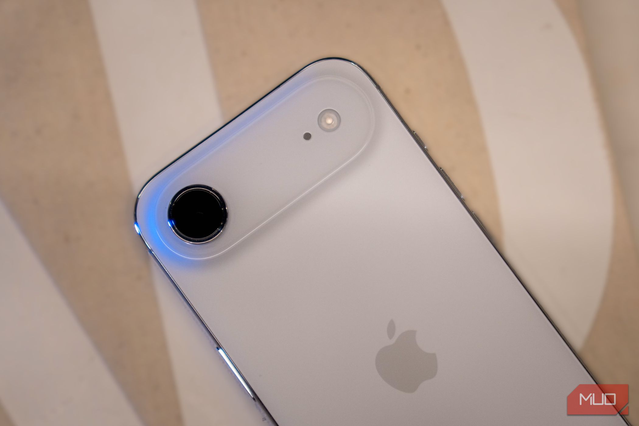 I finally understand Apple's eSIM-only iPhones — and now I kind of want in
