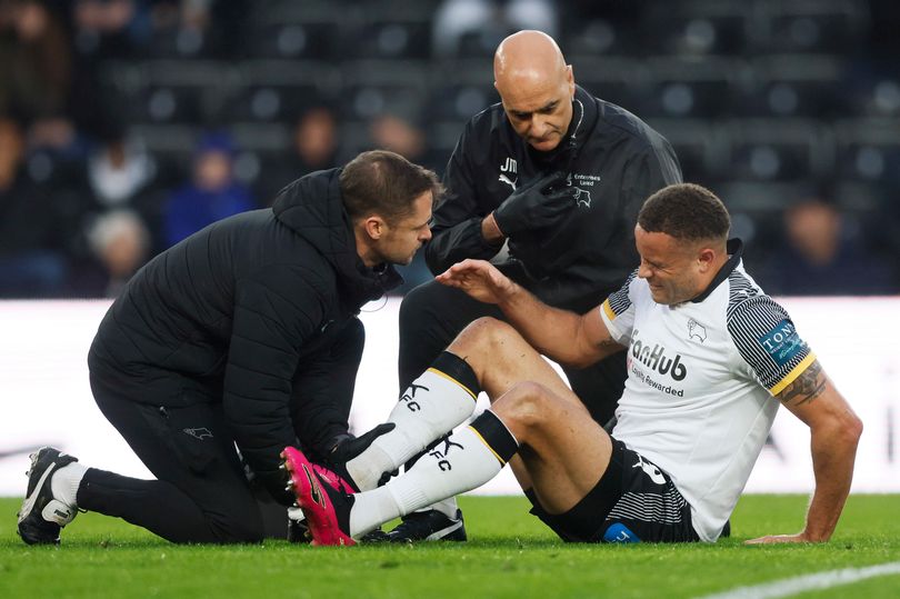 Carlton Morris update issued as Derby County wait on duo