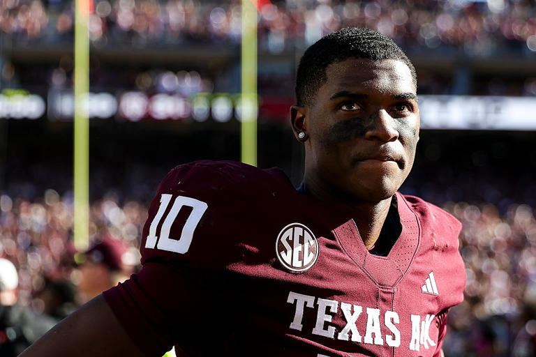 2025 Heisman Trophy Odds: Fernando Mendoza Remains Favorite, Jeremiyah ...