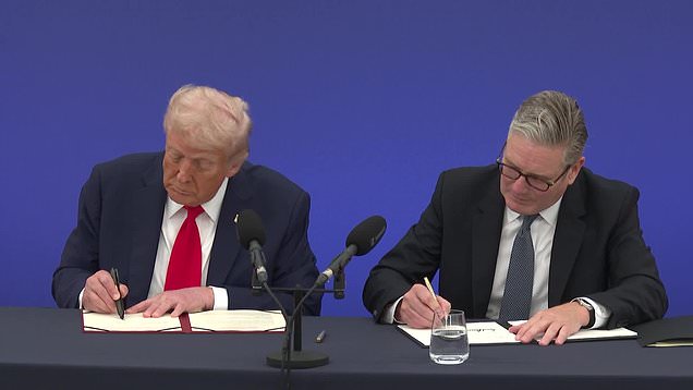 Starmer and Trump agree teams will work together on Ukraine peace plan