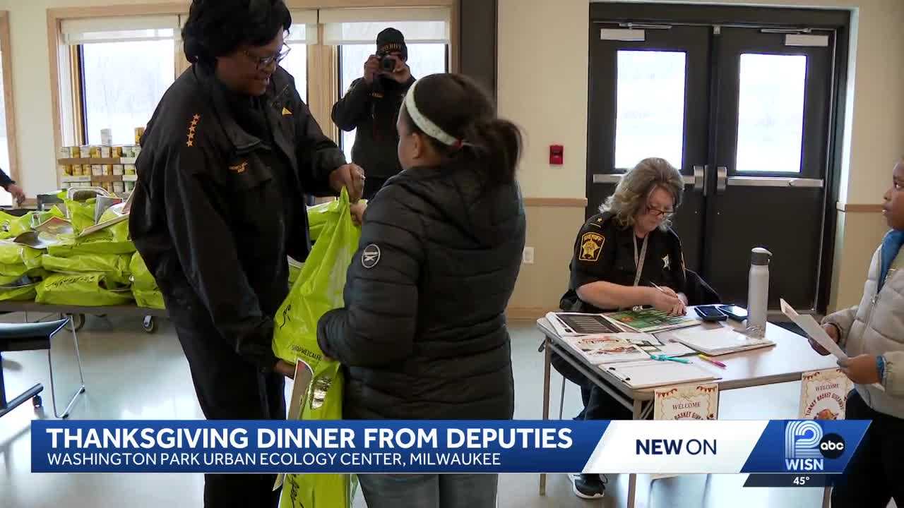 Milwaukee County Sheriff's Office provides Thanksgiving meals to families