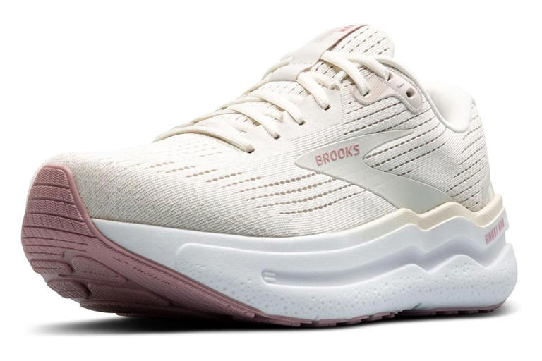 My sister is a physical therapist, and she recommends these Brooks ...