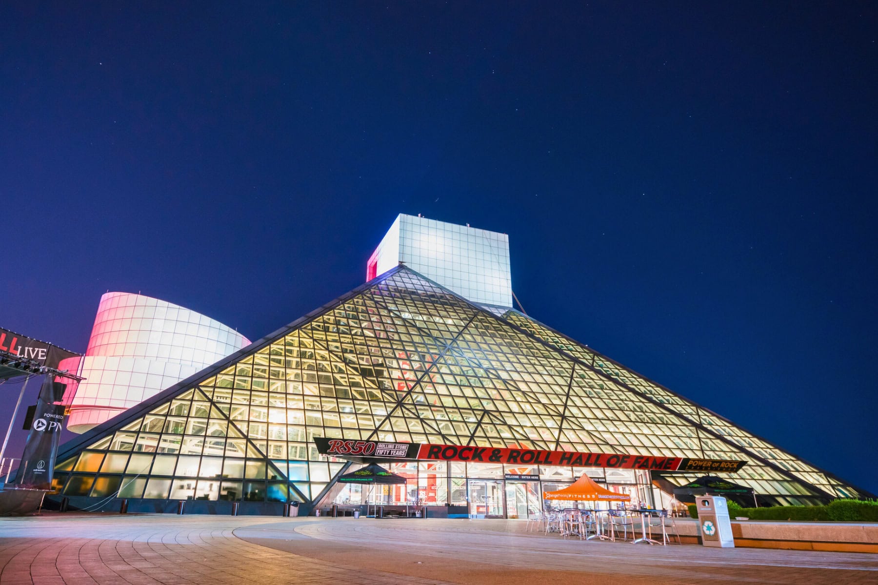 Cleveland’s Rock and Roll Hall of Fame: The Stories Behind Music’s ...