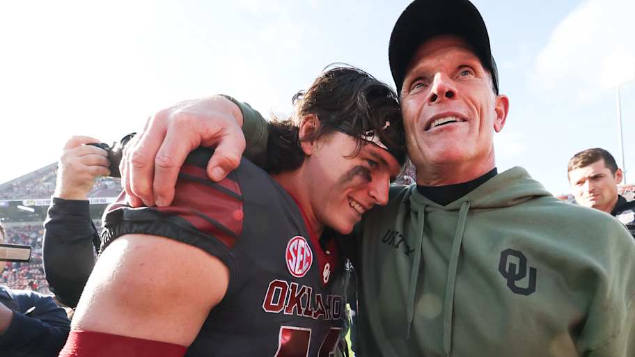 Check Out Oklahoma's Pro Football Focus Grades, Snap Counts in Win Over ...