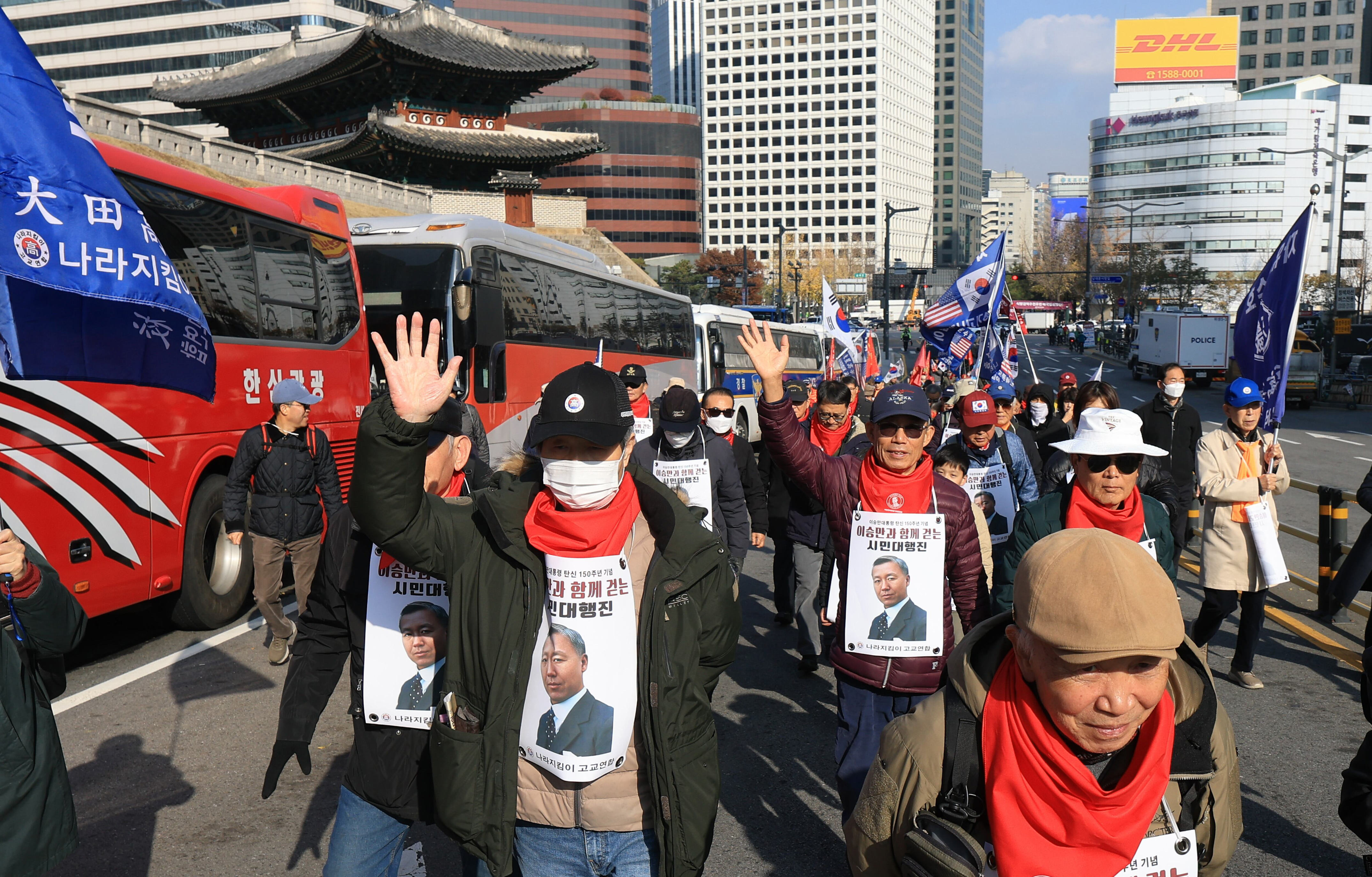 Seoul Citizens March Honoring Rhee Syng-man's Legacy