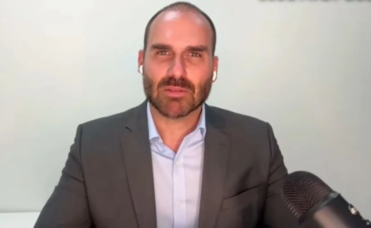 Gabinete de Eduardo Bolsonaro já custou R$ 1 milhão durante sua estadia nos EUA