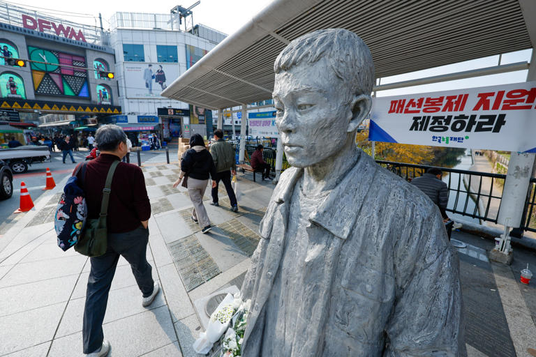 Lee Jae-myung's Labor Reform: Don't Fixate on KCTU