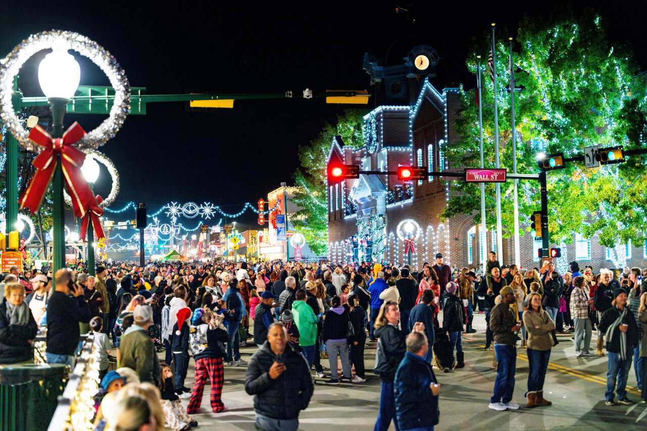 DFW-area town draws more than 2 million guests as Christmas Capital of ...