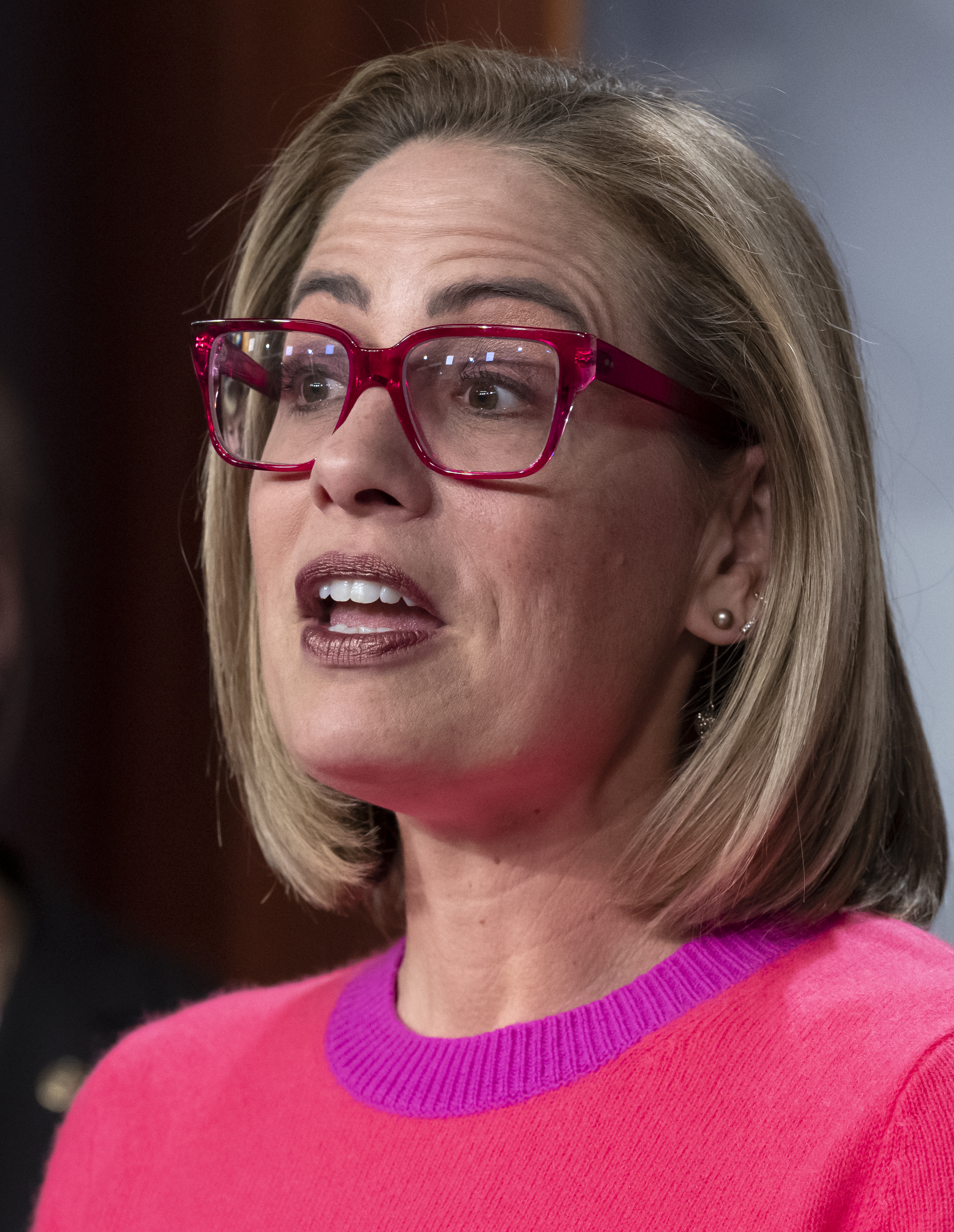Kyrsten Sinema Took a 15-Hour Psychedelic Trip. Now She’s All in on MAHA.