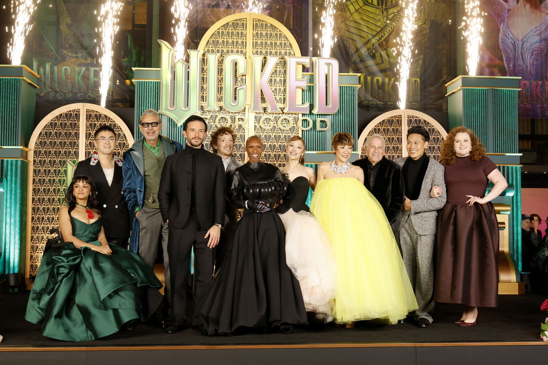 PHOTOS: Jonathan Bailey, Cynthia Erivo and all the fiercest Wicked: For ...