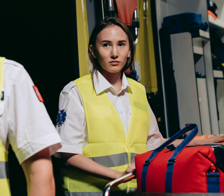 12 Moments That Inspire Us to Stay Kind, Even If Life Feels Impossible