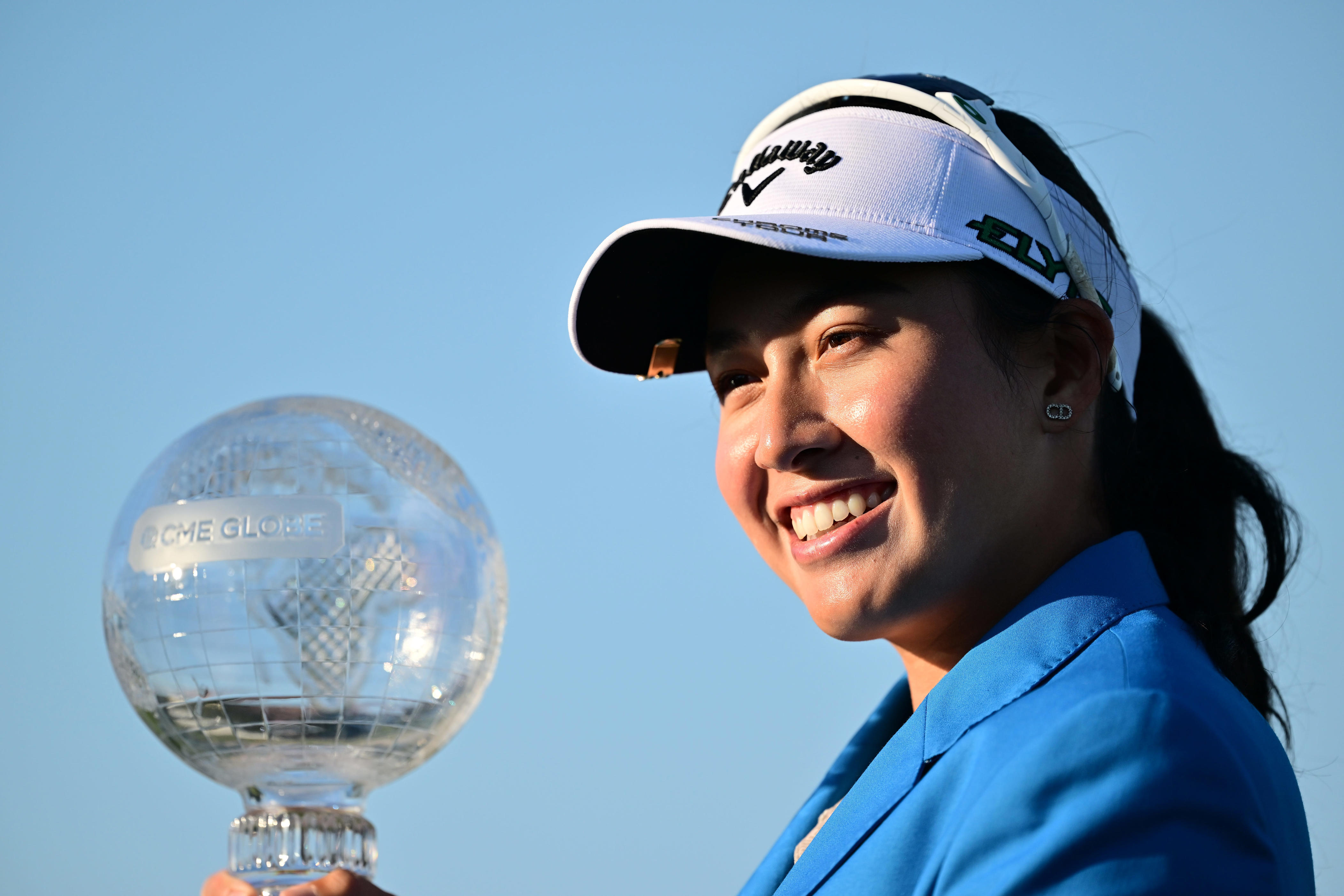Jeeno Thitikul, LPGA commissioner Craig Kessler celebrating | D'Angelo
