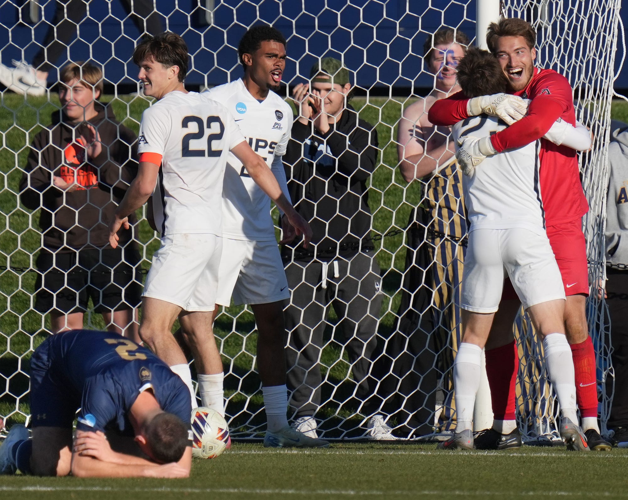NCAA soccer men's tournament Sweet 16 scores, live updates, schedule