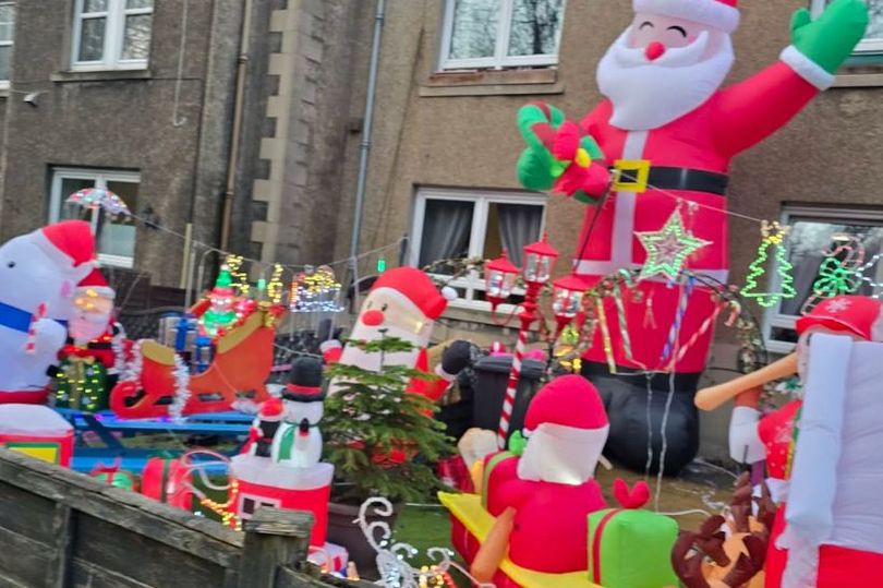 Edinburgh local transforms home into 'Christmas wonderland' with 20 ...