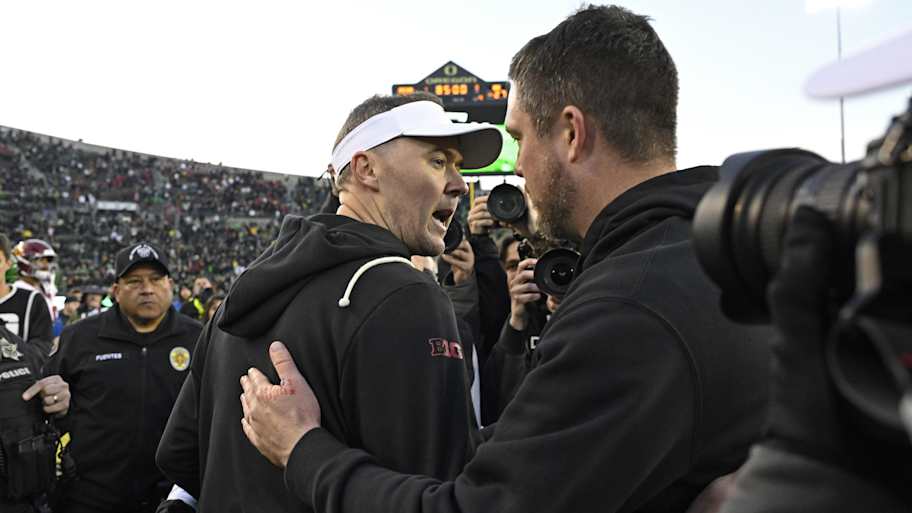 AP Top 25 Poll: Oregon Jumps Ole Miss in Latest Rankings With Dominant ...