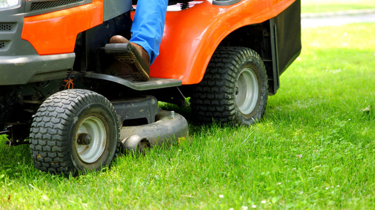 How To Change Your Lawn Mower Oil Filter And How Often To Do It