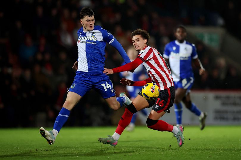 3-5-2, high press, Ellis Harrison impact - Breaking down Bristol Rovers ...