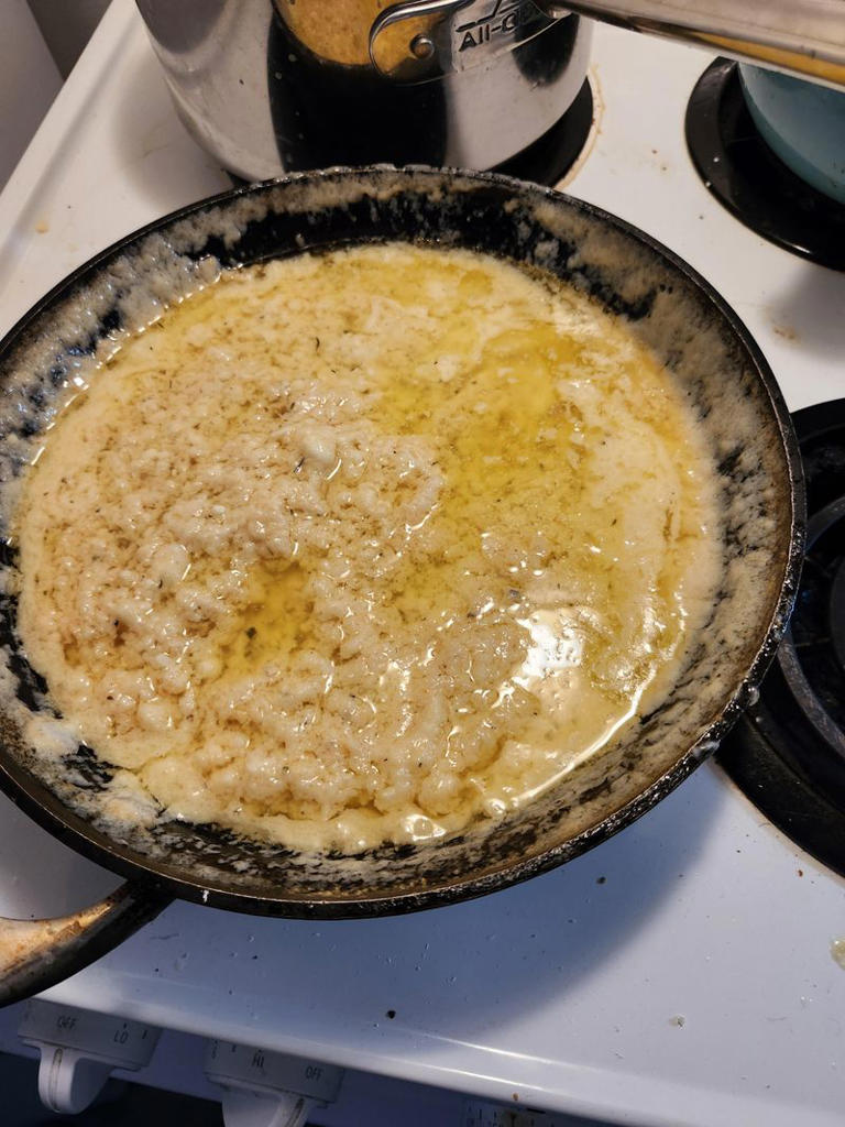 17 Things You Should Never Put In A Cast Iron Skillet
