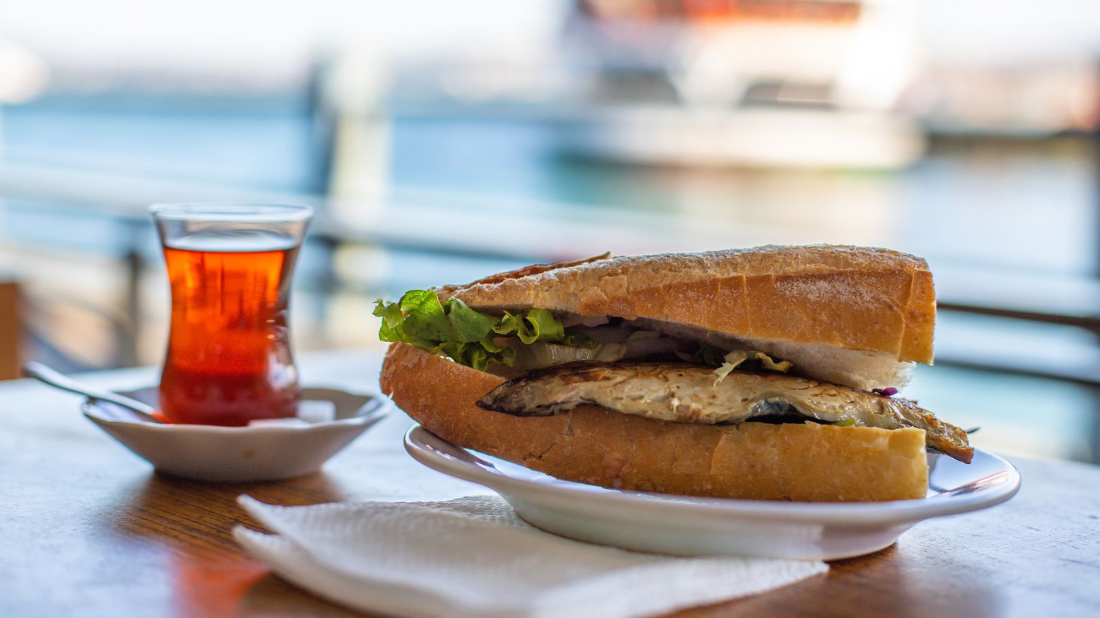 14 Chain Restaurants That Serve The Highest Quality Fish Sandwiches