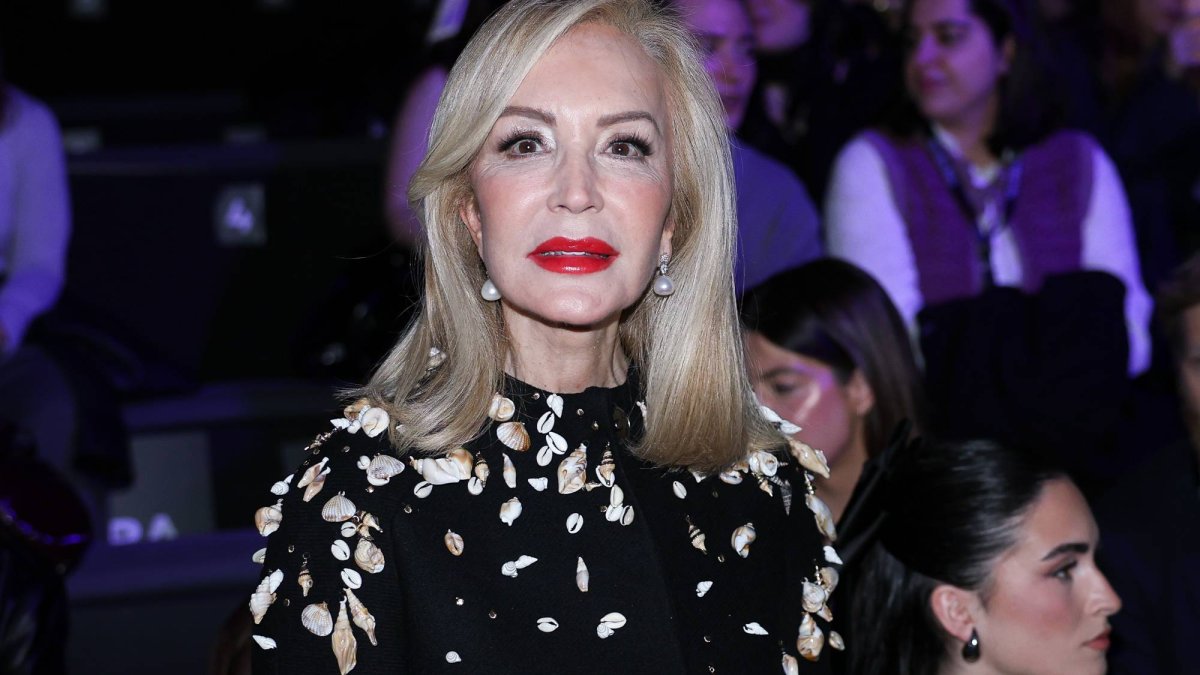 Carmen Lomana analiza la estética política de Yolanda Díaz: «Se viste ...