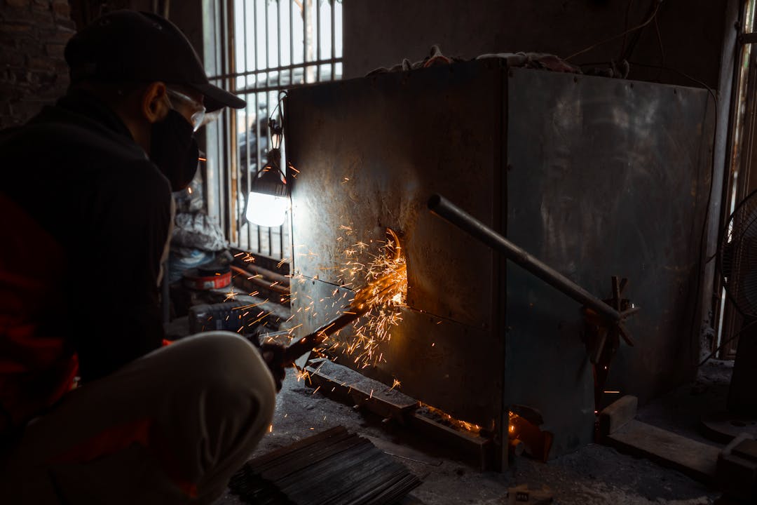 10 Lessons from Blacksmiths Who Forge Their Own Camping Tools