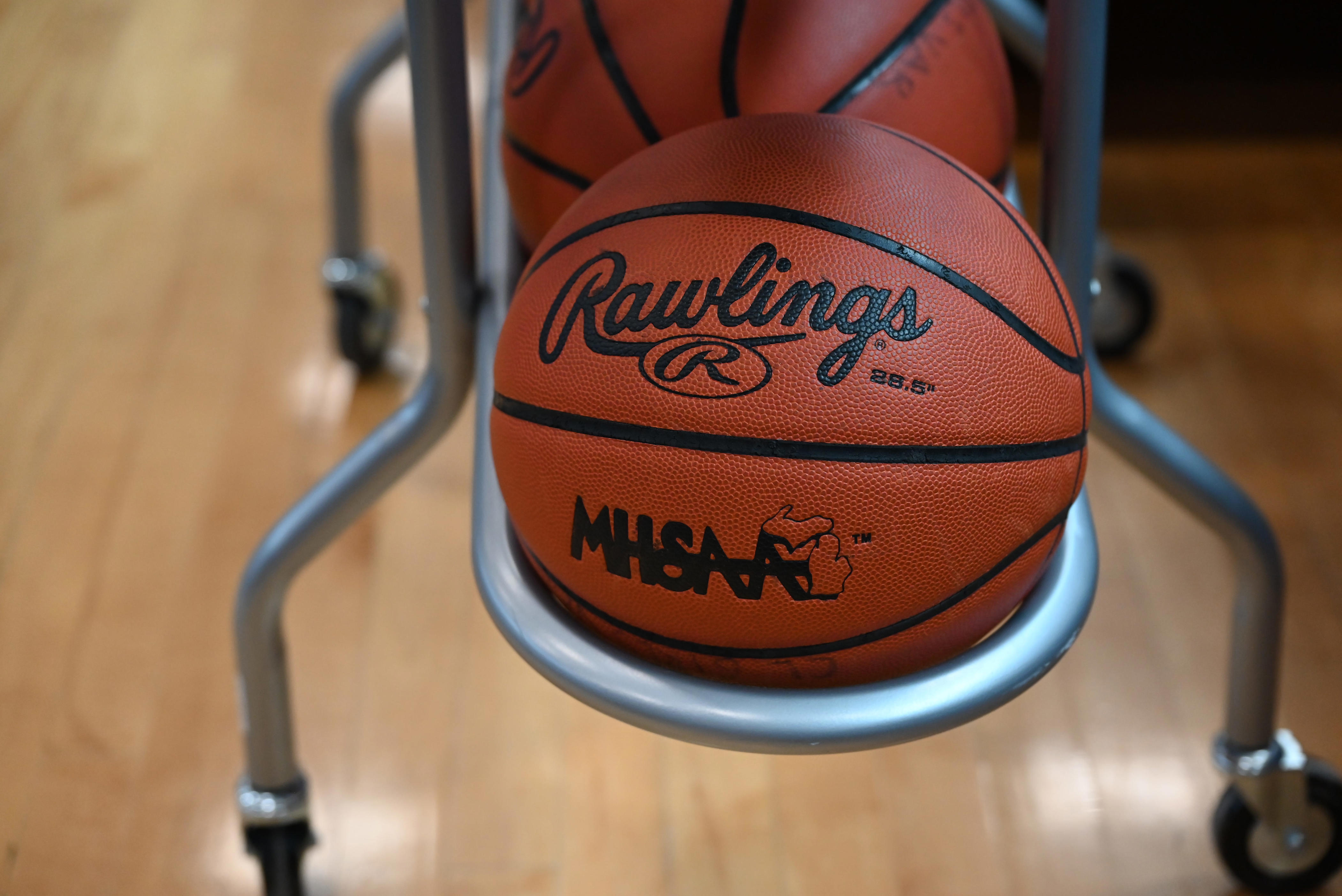 MHSAA boys basketball district schedule for Blue Water Area teams