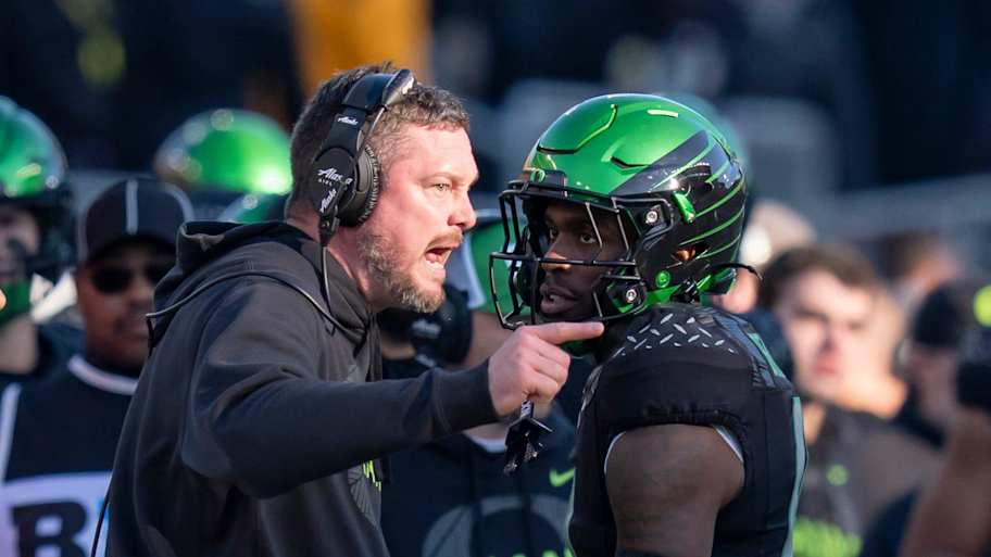 AP Top 25 Poll Shifting After Oregon Beats USC, Georgia Tech's Upset Loss
