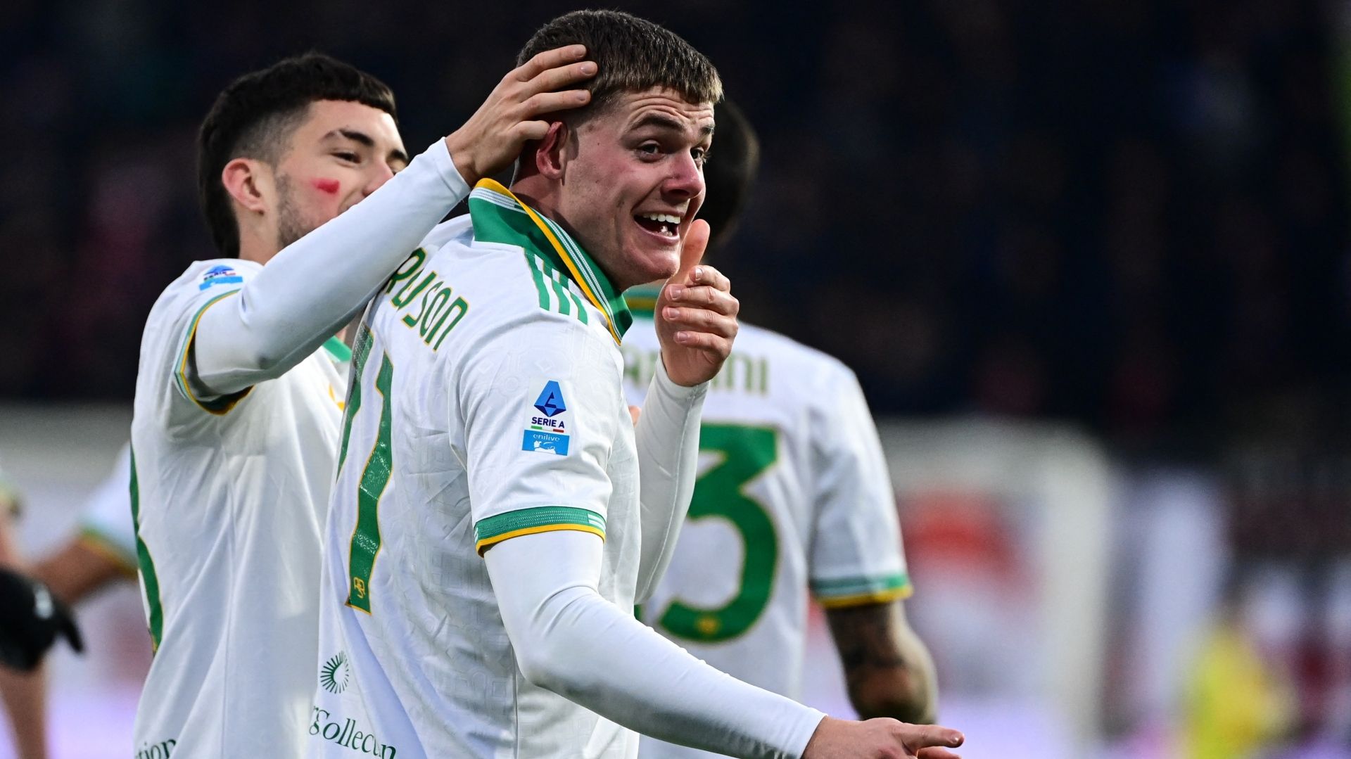 Finalmente Ferguson, la Roma torna prima: 3-1 a Cremona