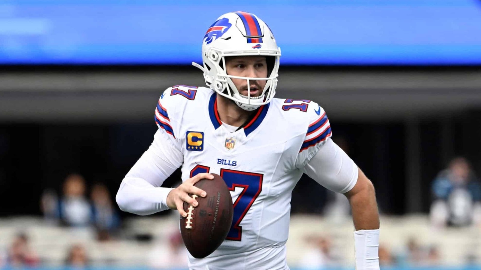 'Tell the clowns to shut up': Former NFL star has blunt message for the ...