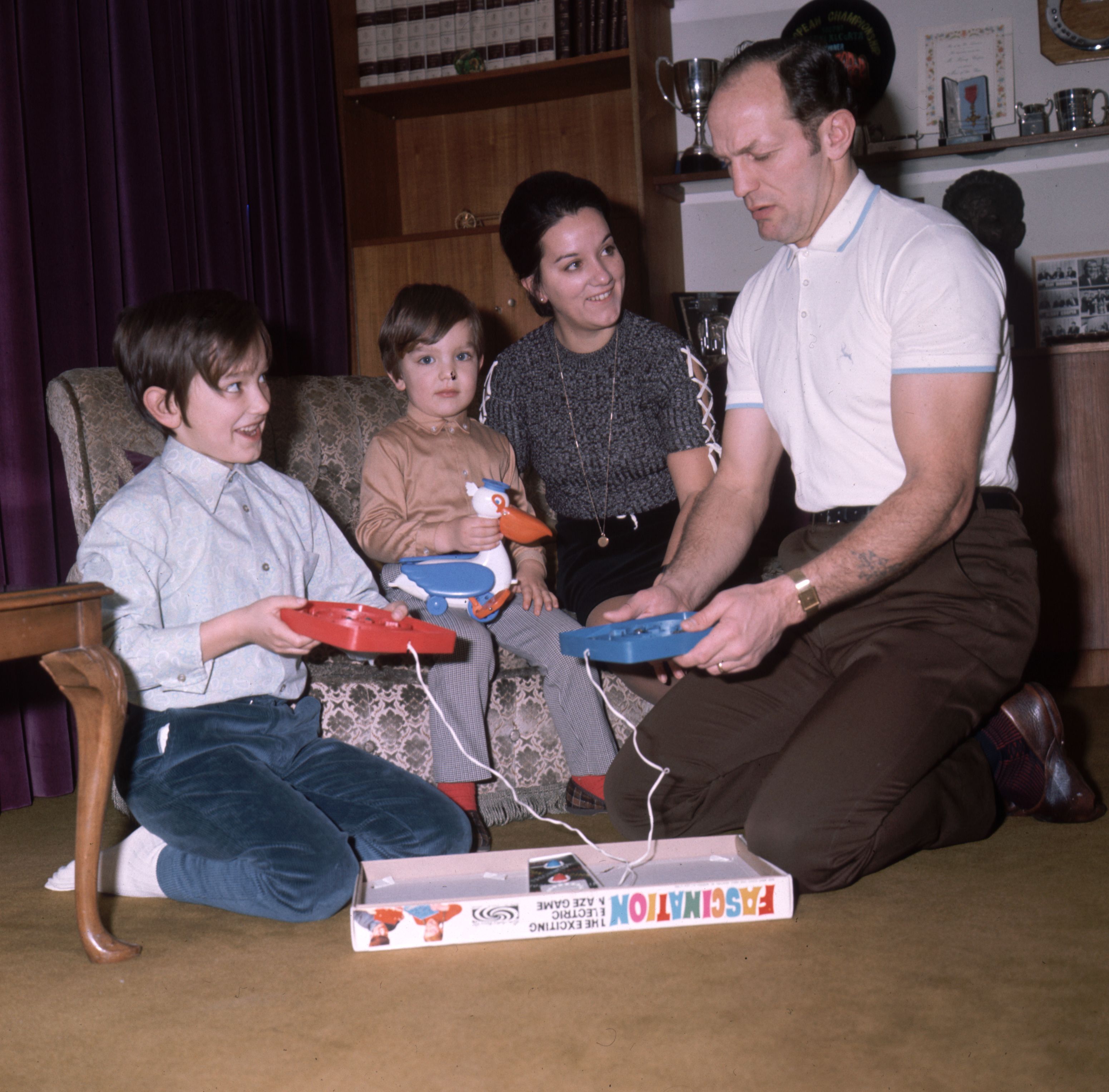 9 forgotten games we all loved playing in the 60s, 70s, 80s and 90s ...