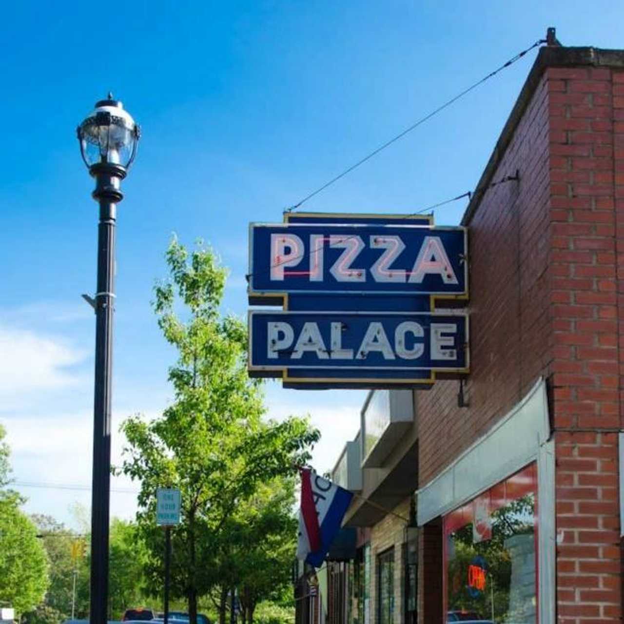 Mike's Pizza Place In Naugatuck Closes Down After 50 Years
