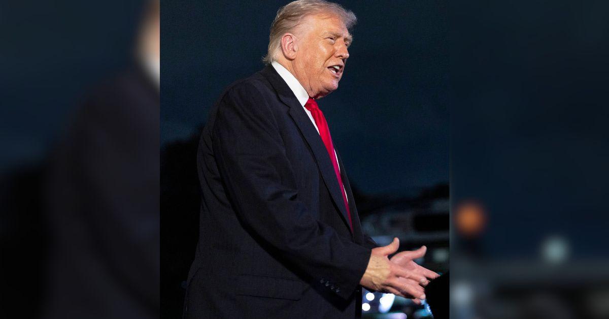 Donald Trump Seen With Obvious Makeup Over His Bruised Hand at ...