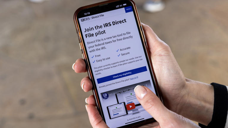 The Easy Tax Filing System The IRS Is Getting Rid Of In 2026