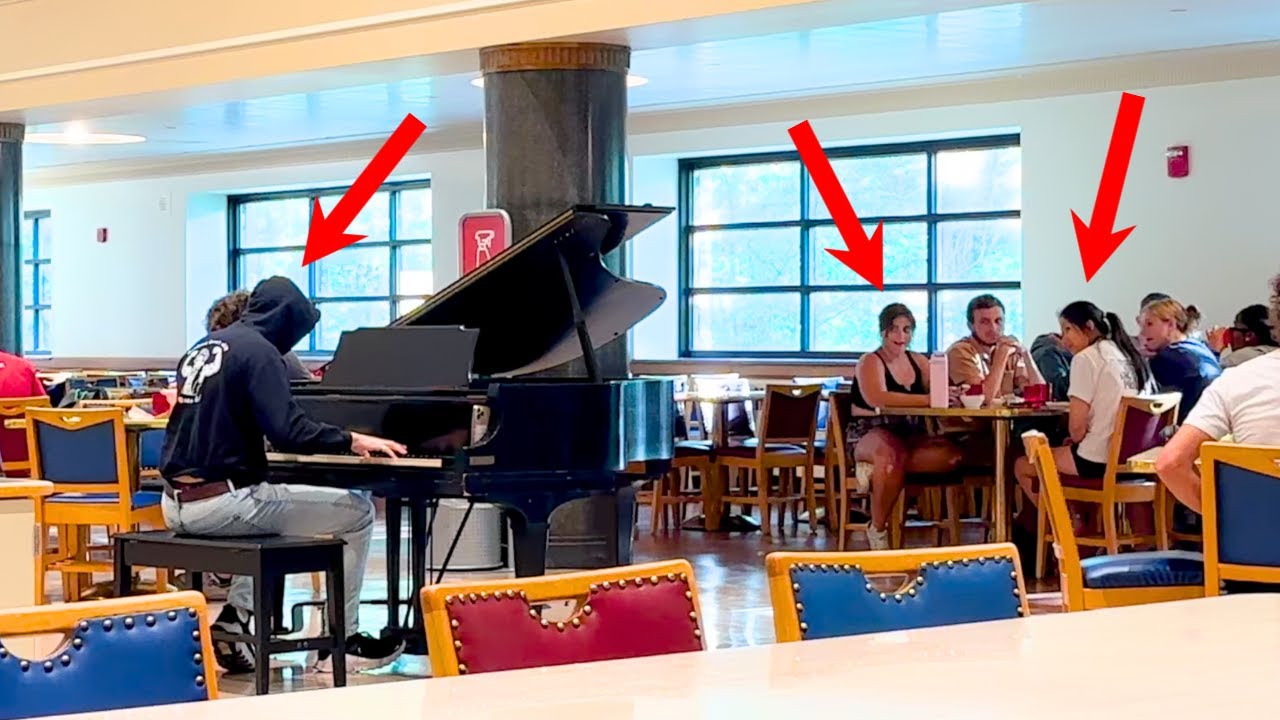 I played beanie as Chopin 🍂 on piano