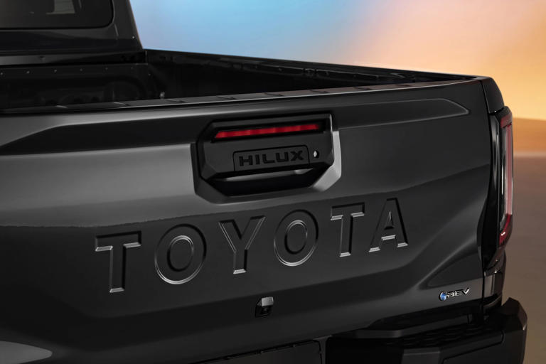 Toyota’s world’s first pickup doesn’t give up on this one controversial ...