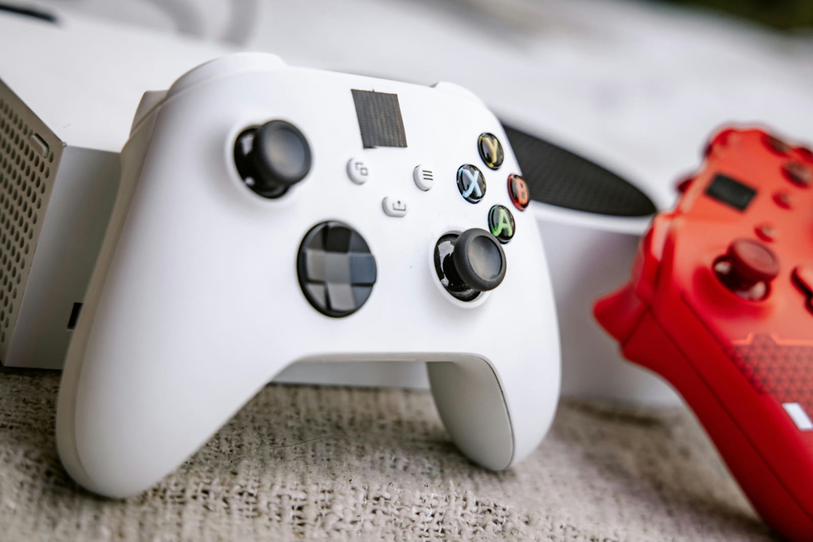 Xbox Embraces PC Hybrid Future as Microsoft Readies Next-Gen System