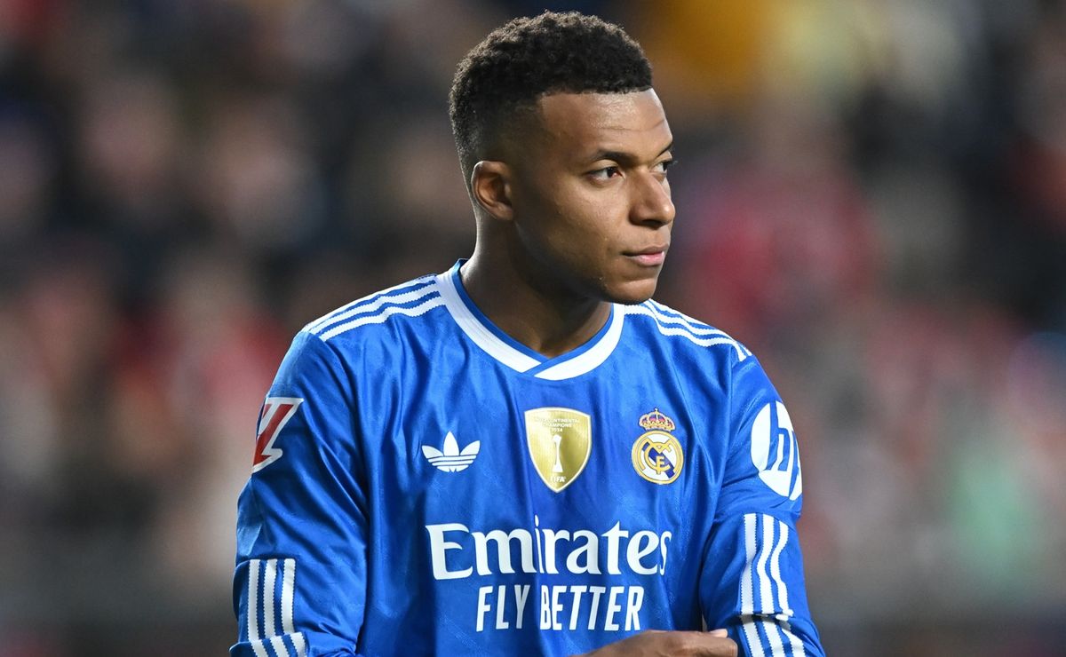 Kylian Mbappé’s Real Madrid dealt double star injury blow ahead of ...
