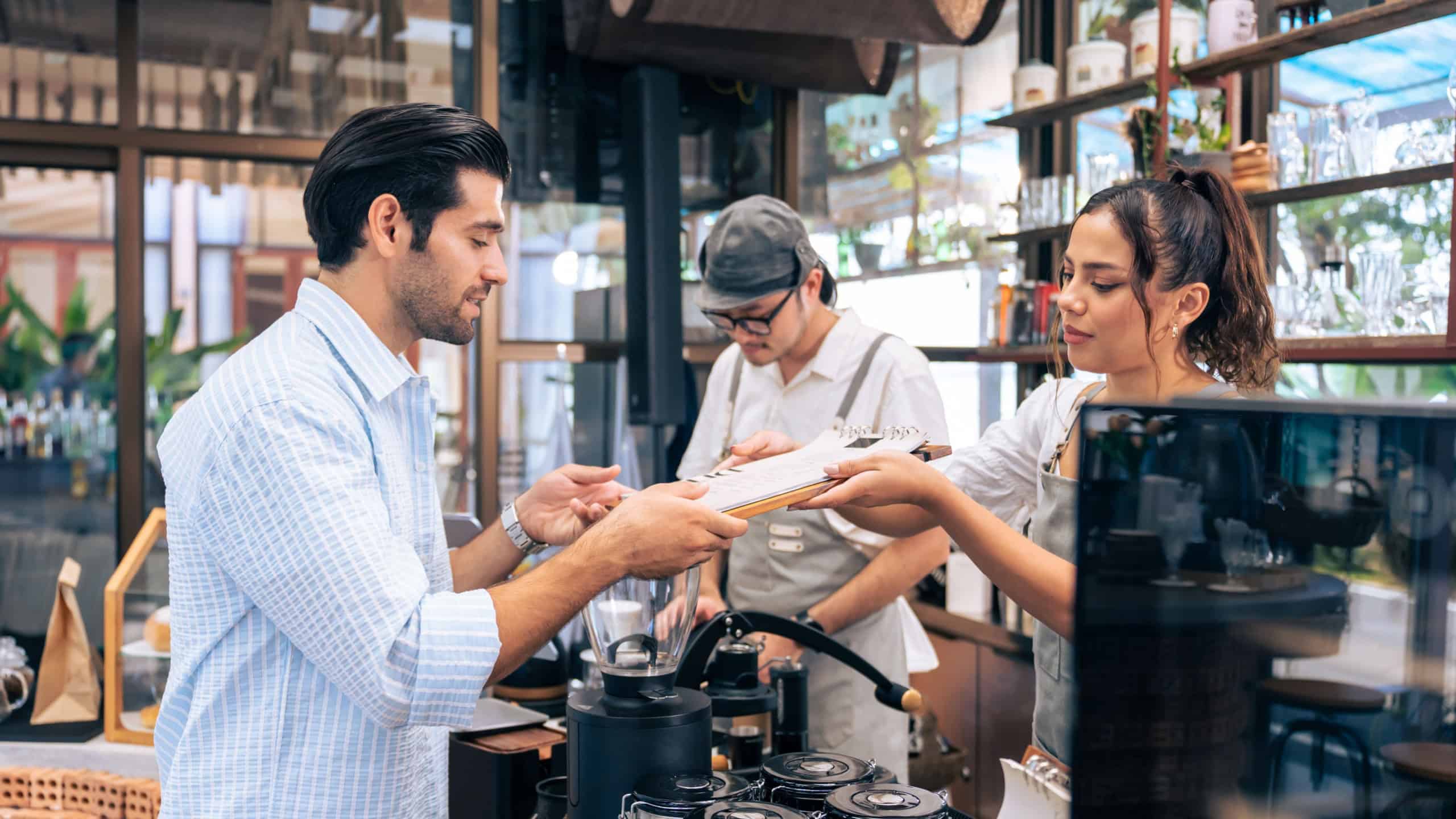 10 everyday moments that feel uniquely Canadian