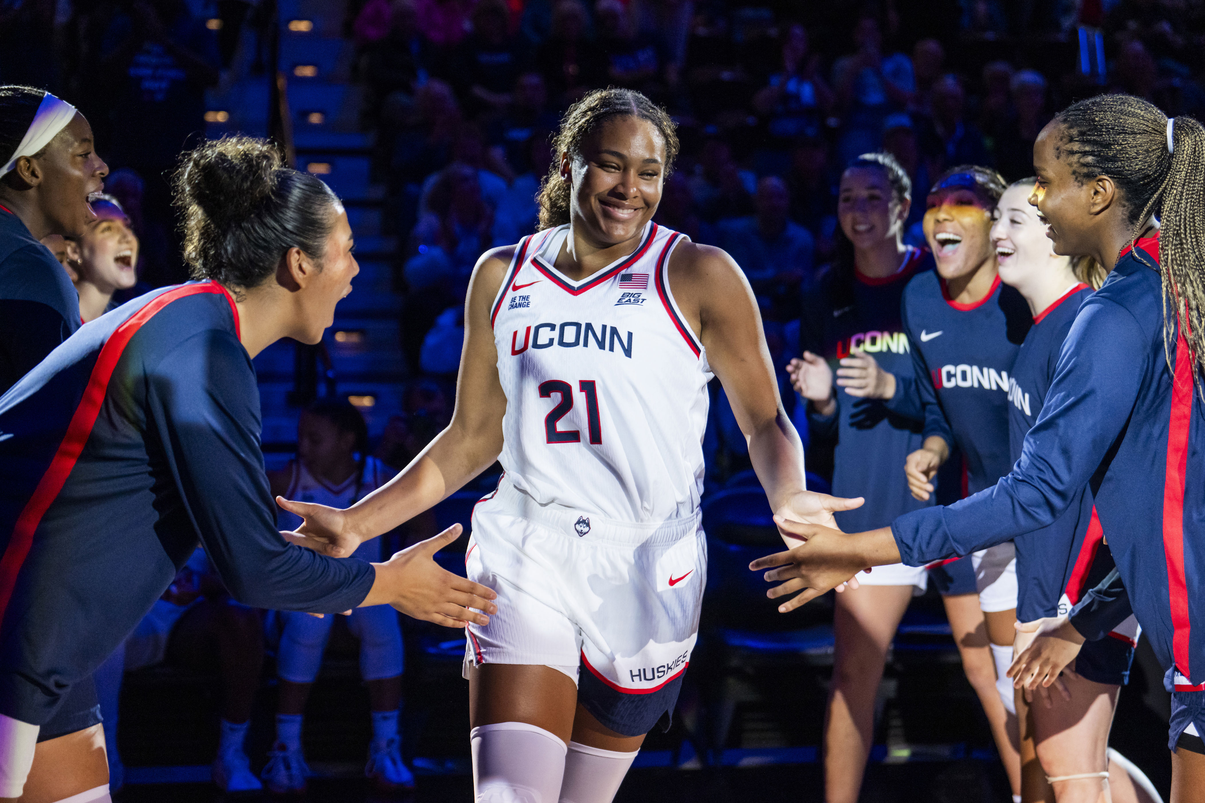 Connecticut’s superstar assembly line presents do-it-all Sarah Strong