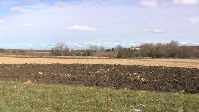 Southeastern Wisconsin snow; Pleasant Prairie digs out after early storm