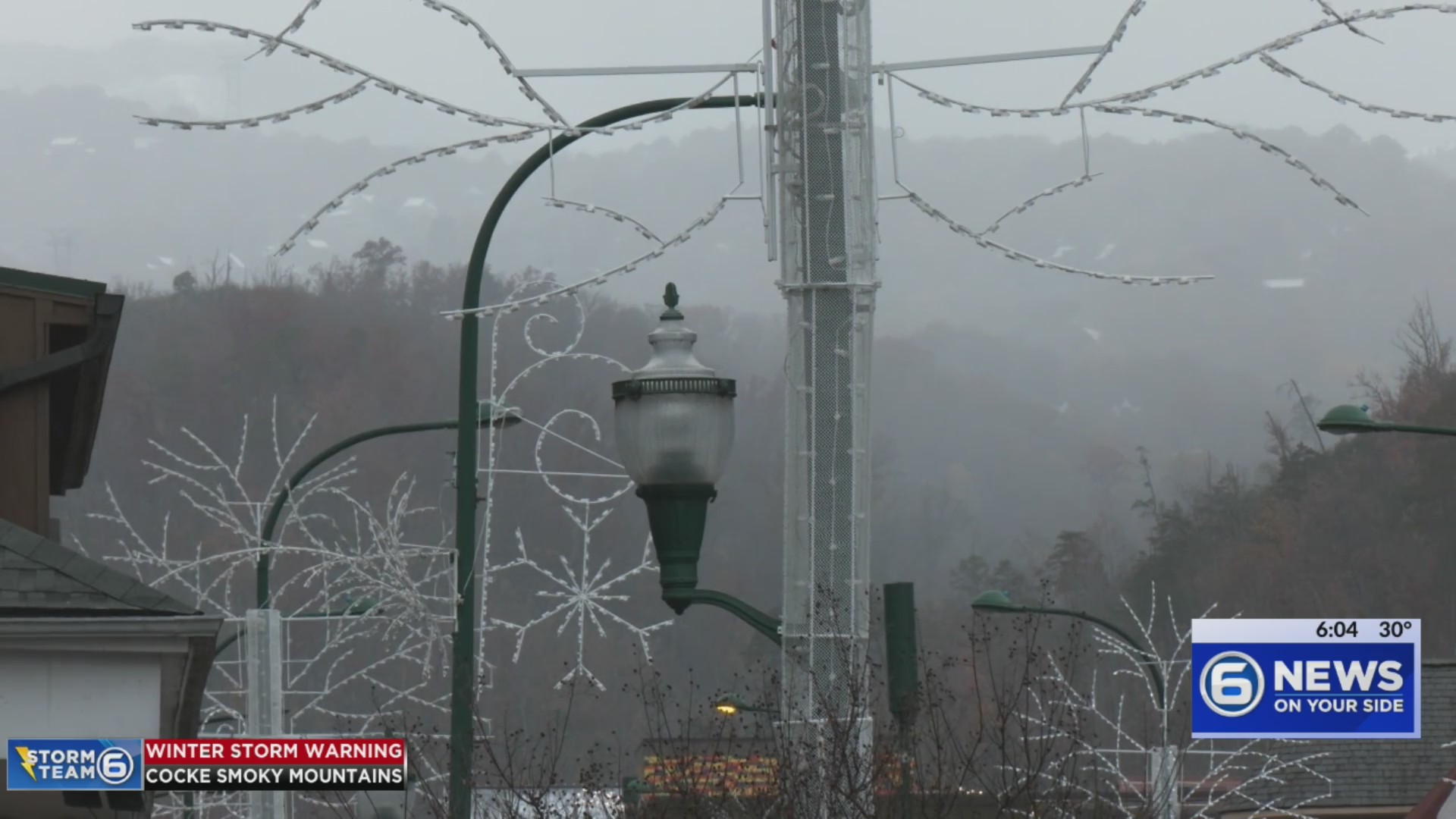 'We're loving it' Snow falls over Gatlinburg for the first time of this ...