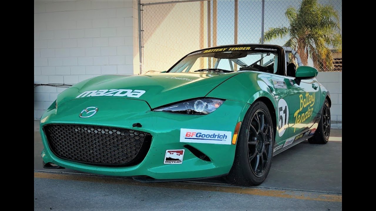 Mazda MX-5 Cup 2019 de Battery Tender | Encendido