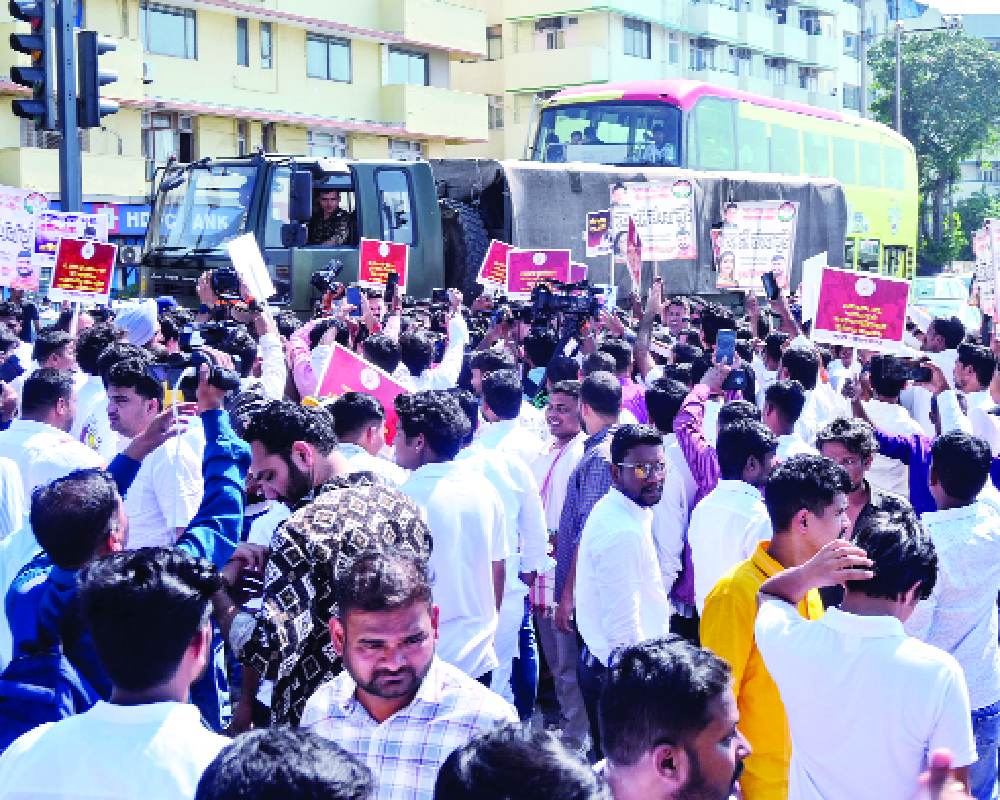 Congress protests over Dr Munde's death