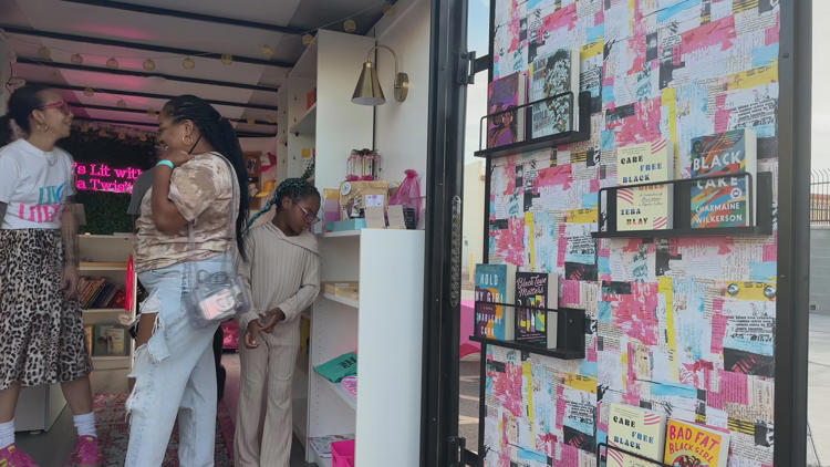 Building space for the books she hopes to see on shelves: Valley woman ...